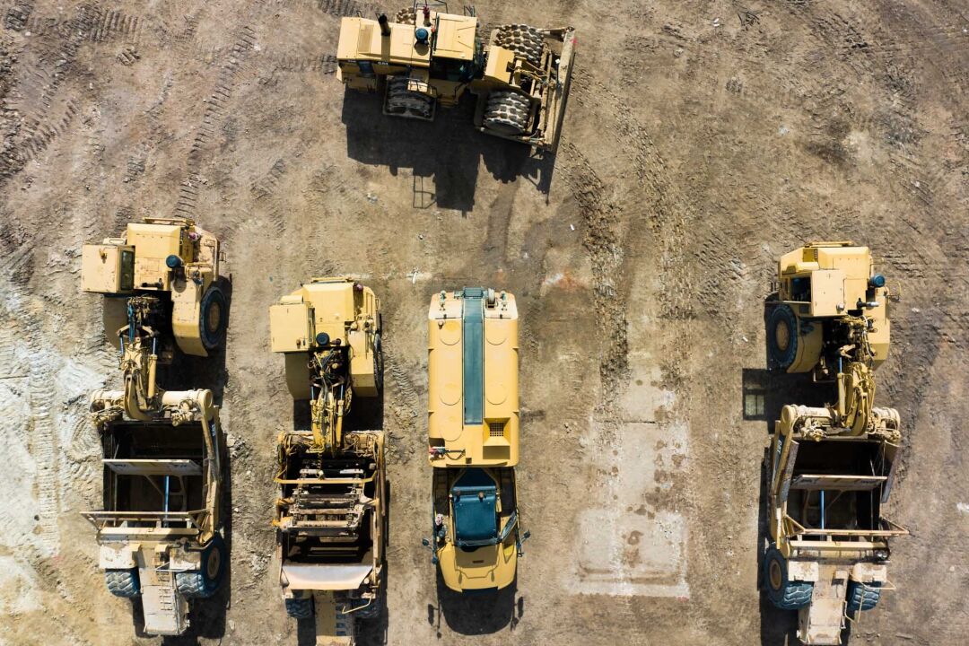 Barracks at Metroplex / Hutchies