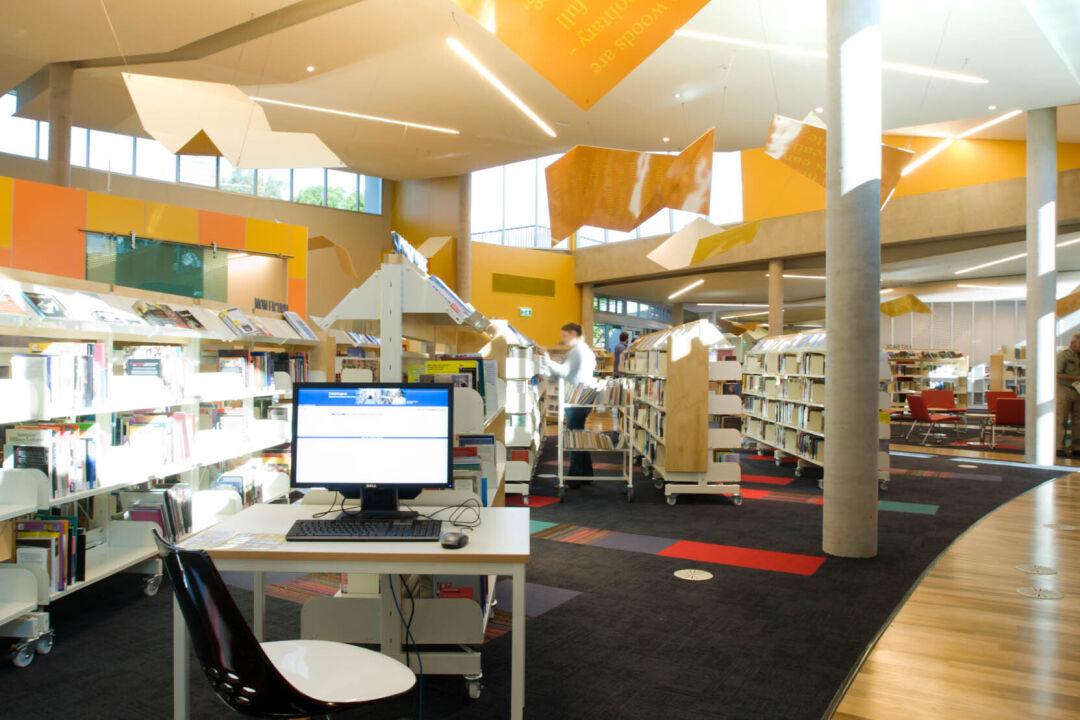 Cooroy Library & Digital Hub / Hutchies