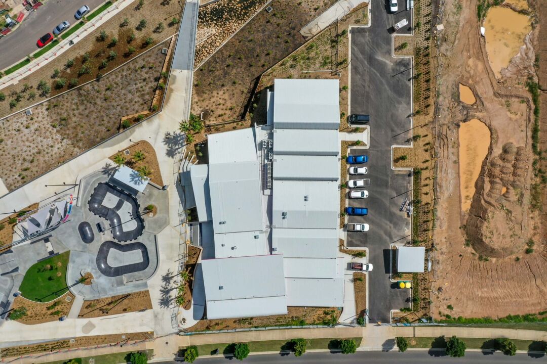 Julia Reserve Community Centre / Hutchies