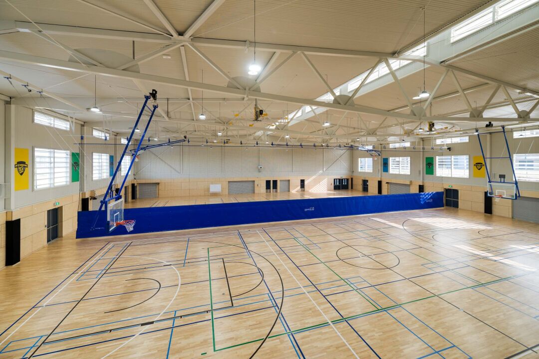 Springfield Central State High School Multi-purpose Hall / Hutchies