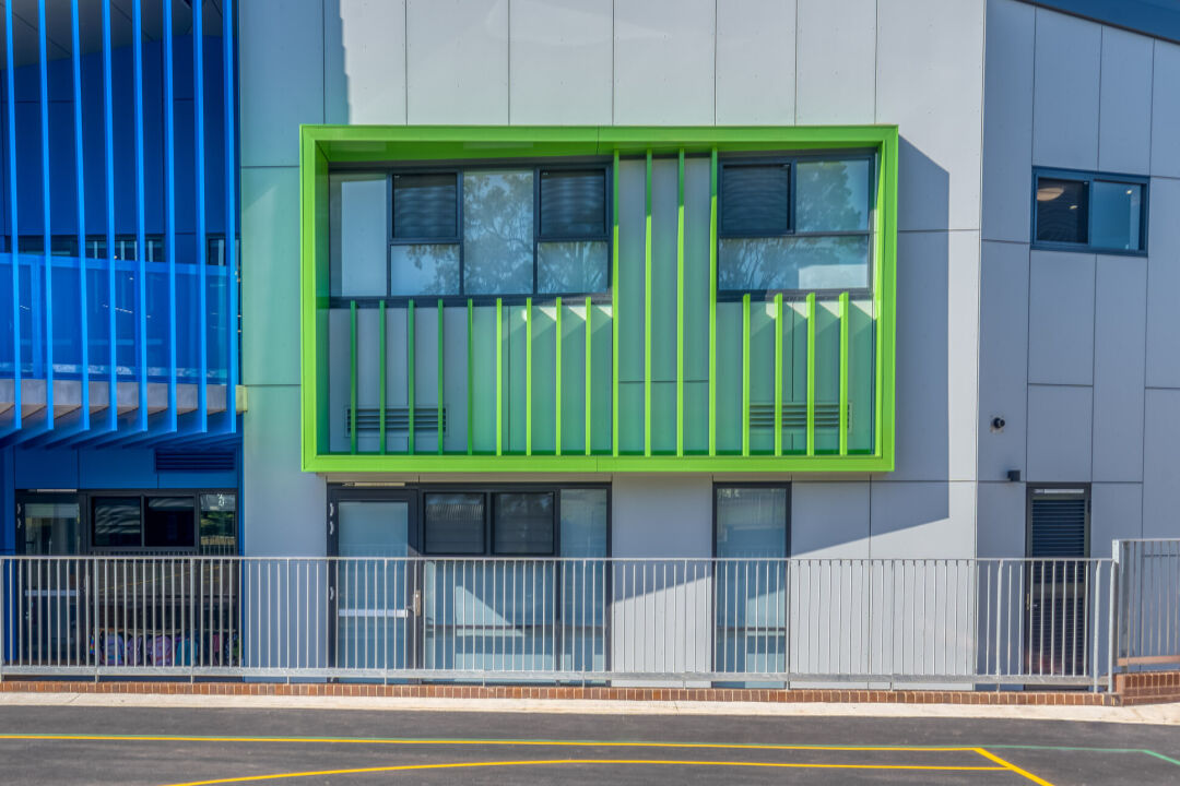 William Stimson Public School / Hutchies