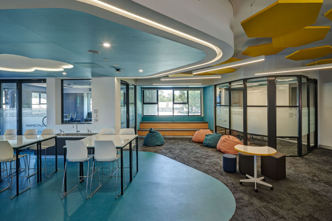 William Stimson Public School / Hutchies