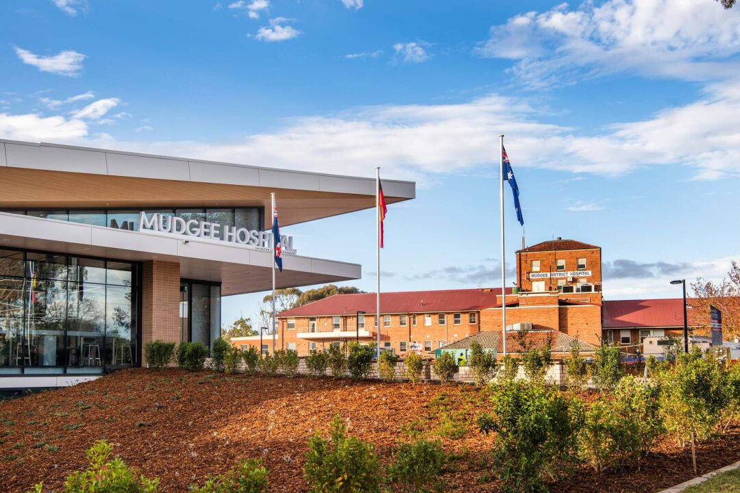 Mudgee Hospital / Hutchies