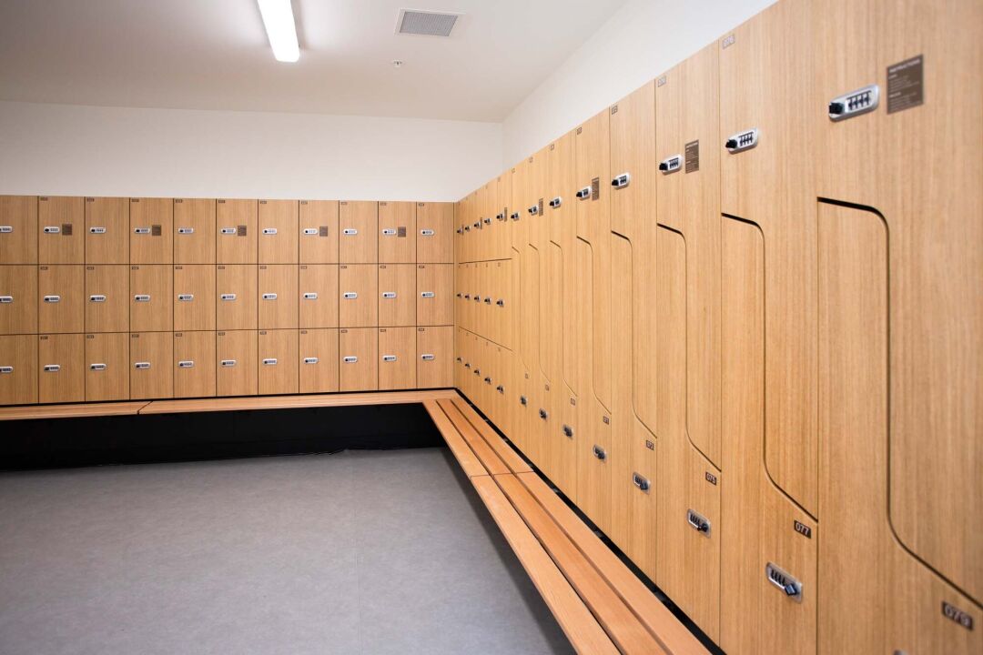 Australia Post Adelaide Parcel Facility / Hutchies