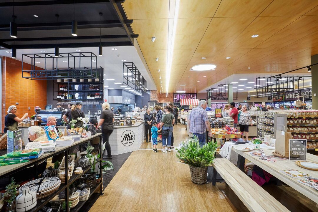 Baringa Retail Centre / Hutchies