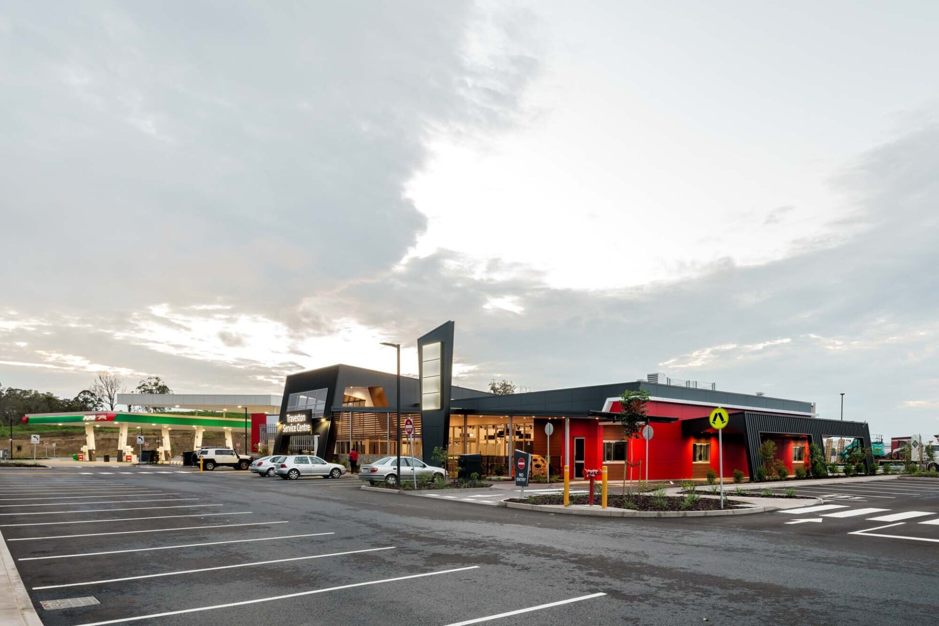 Traveston Puma / Hutchies