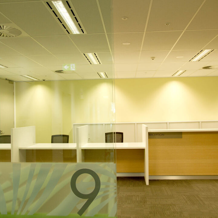 Verde Office Tower / Hutchies
