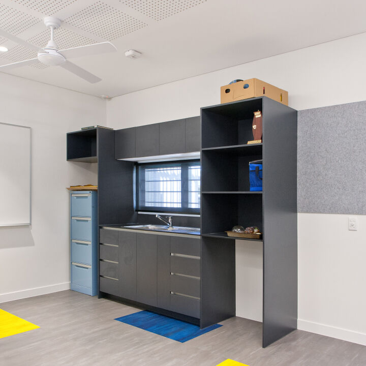 Wondai State School Resource Centre / Hutchies