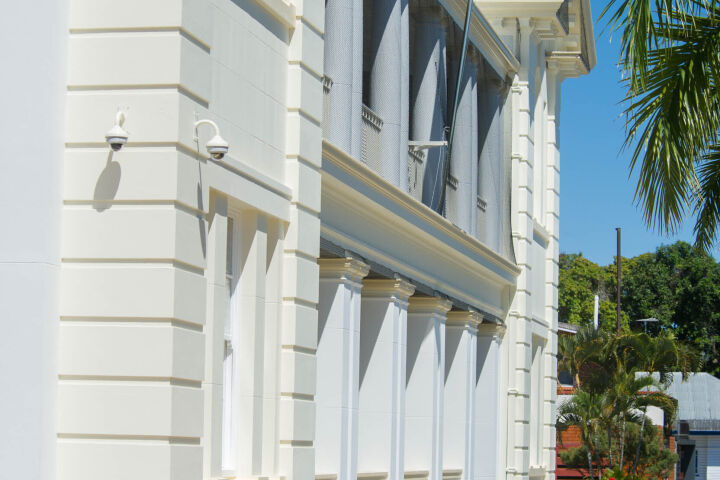 Innisfail Magistrates Court / Hutchies