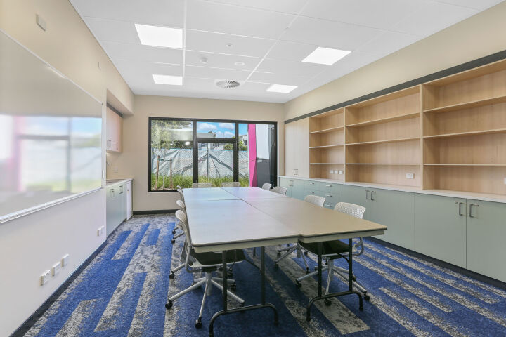 Julia Reserve Community Centre / Hutchies