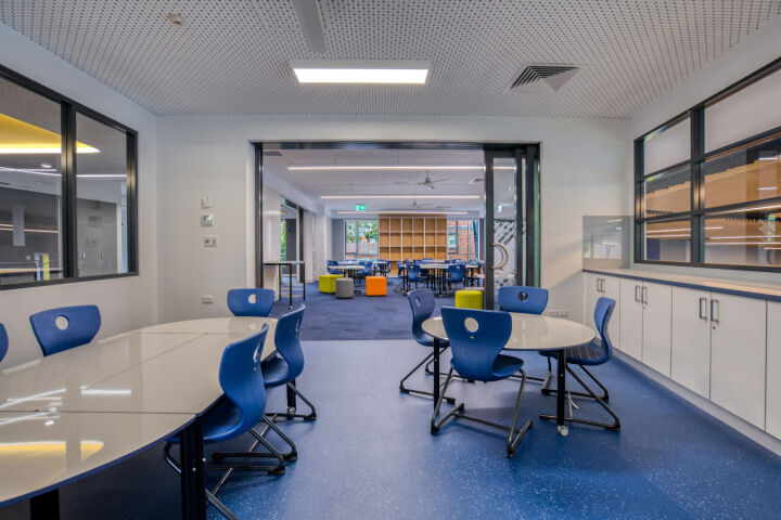Lidcombe Public School / Hutchies