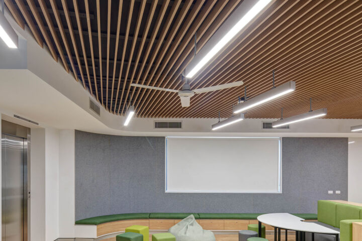 Merrylands Public School / Hutchies