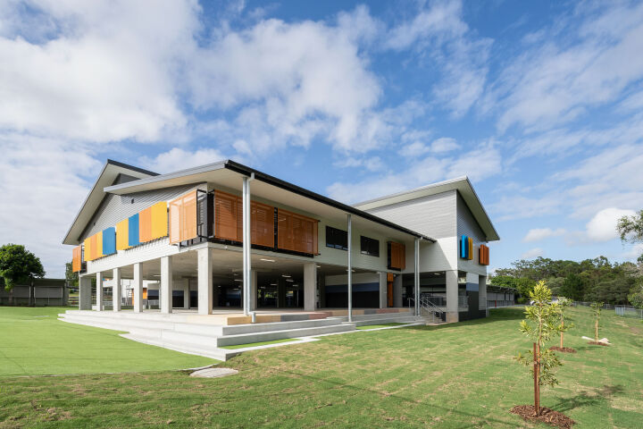 Stretton State College Senior Learning Centre / Hutchies