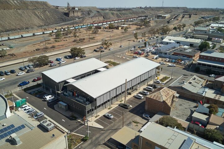 Broken Hill Health Service Redevelopment / Hutchies