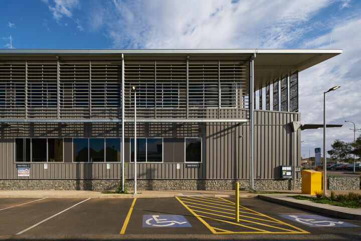 Broken Hill Health Service Redevelopment / Hutchies
