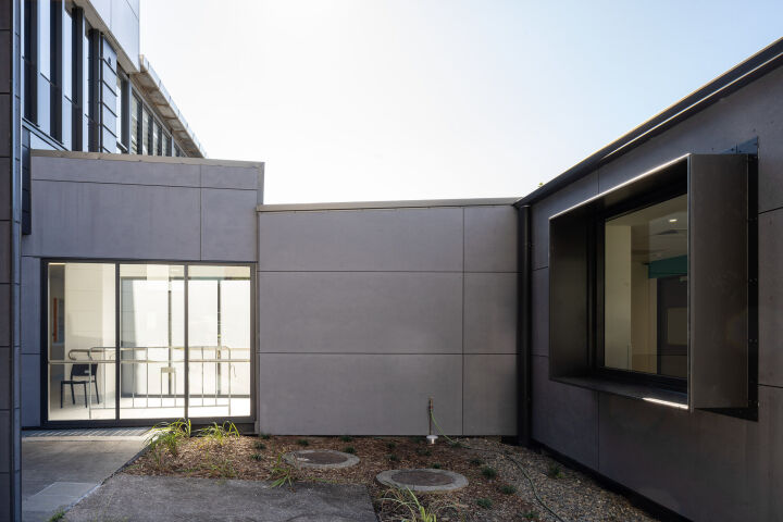 Gold Coast University Hospital ED Expansion / Hutchies
