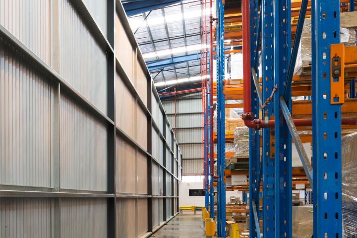 Myer Distribution Centre / Hutchies