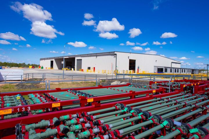 Condabri SP7 Distribution Centre / Hutchies