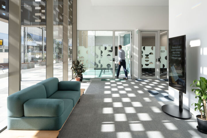 Nicholas Street Precinct / Hutchies