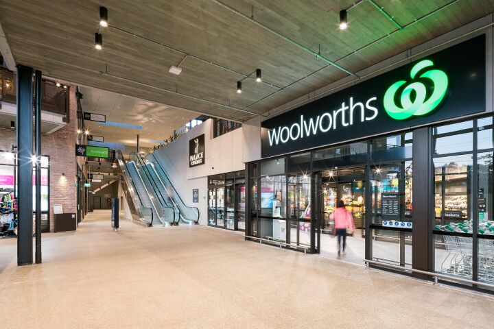 Woolworths / Hutchies