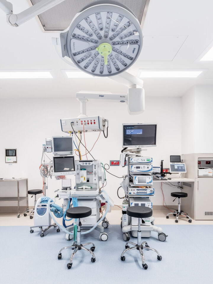 DJHS Bacchus Marsh Theatres Project / Hutchies