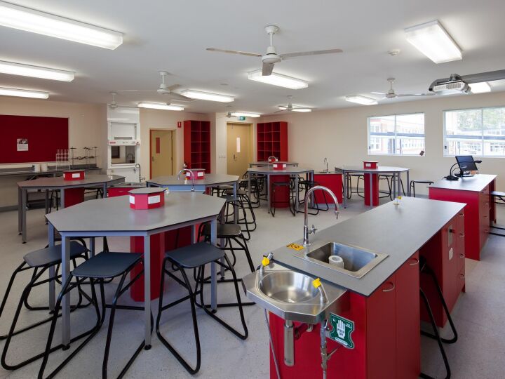 Aspley State High School Science Block / Hutchies