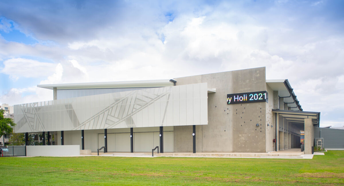 Cairns State High School Multi Purpose Hall, Bou-Wa / Hutchies