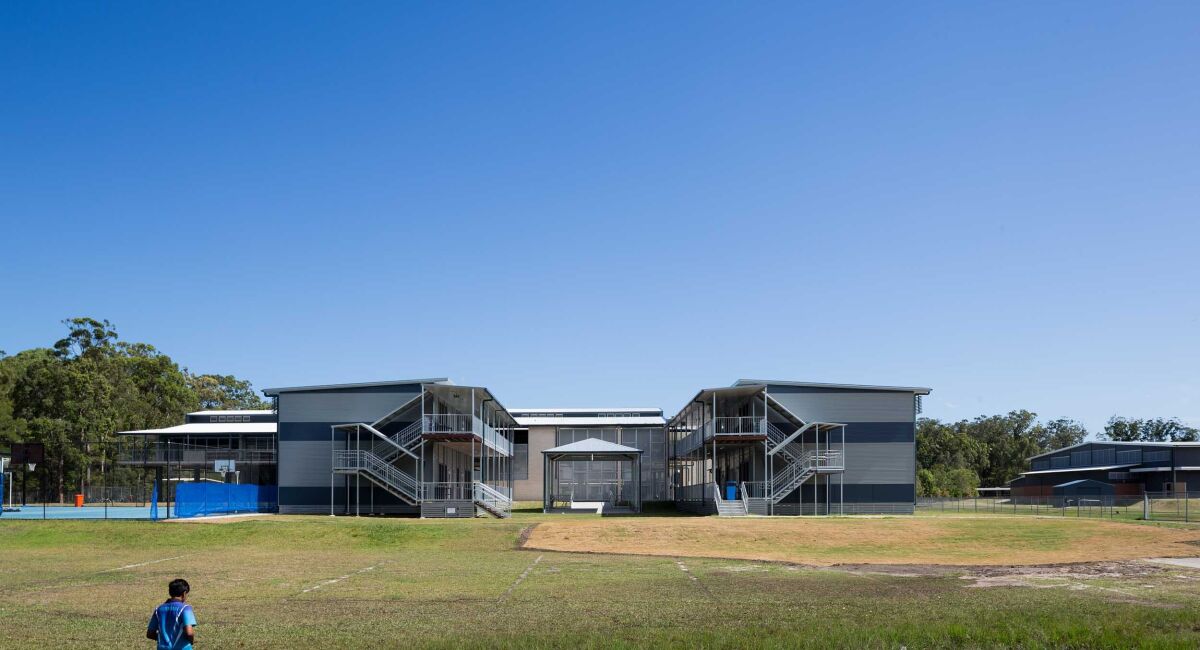Meridan State College Modular Classrooms / Hutchies
