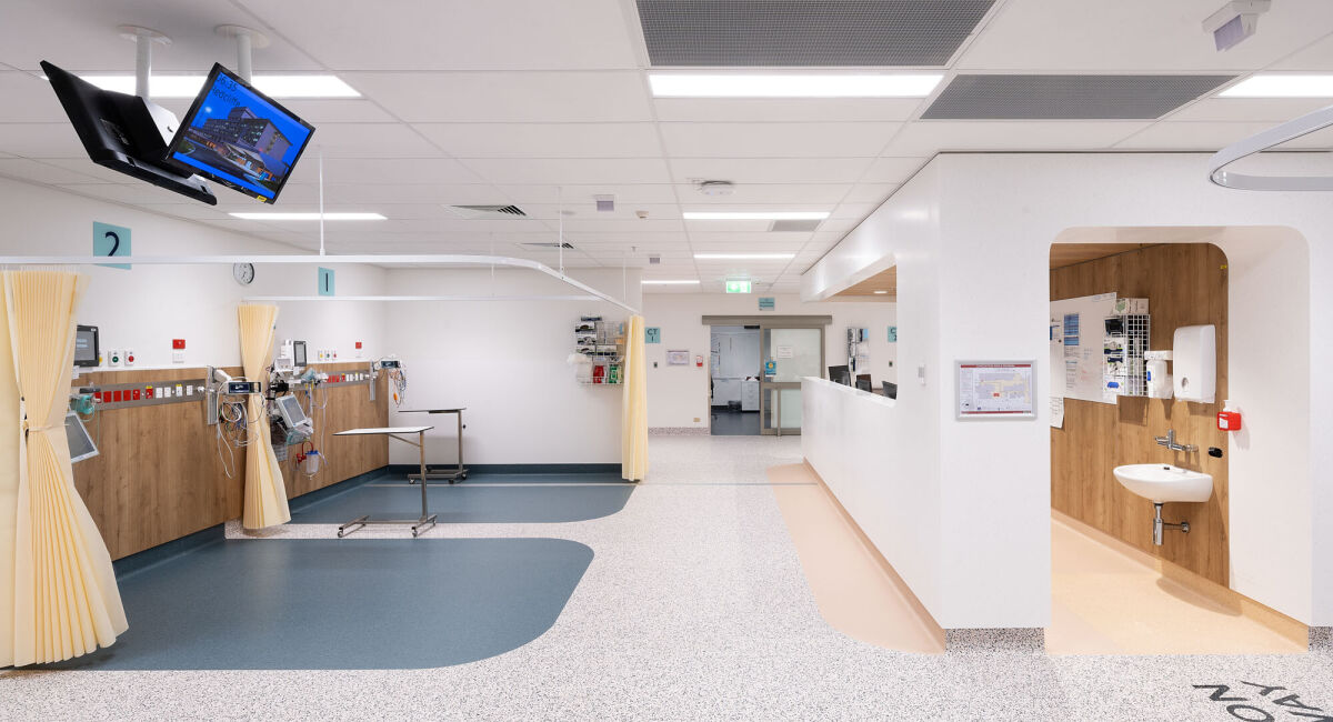 Redcliffe Hospital ICU Refurbishment / Hutchies