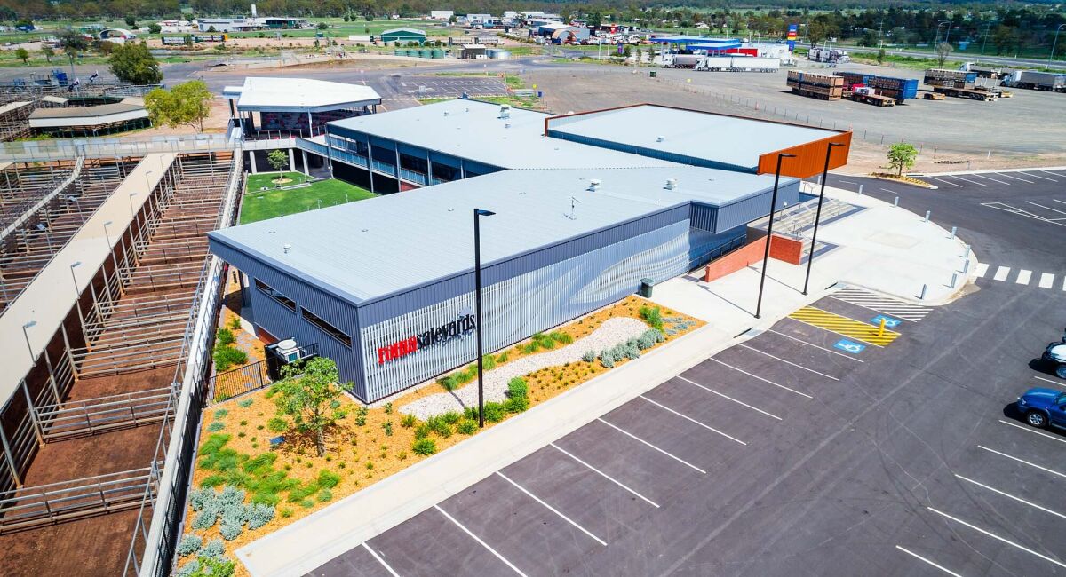 Roma Saleyards / Hutchies