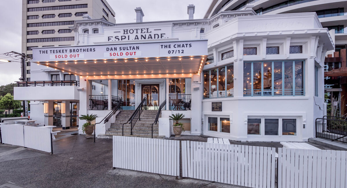 Hotel Esplanade (The Espy) / Hutchies